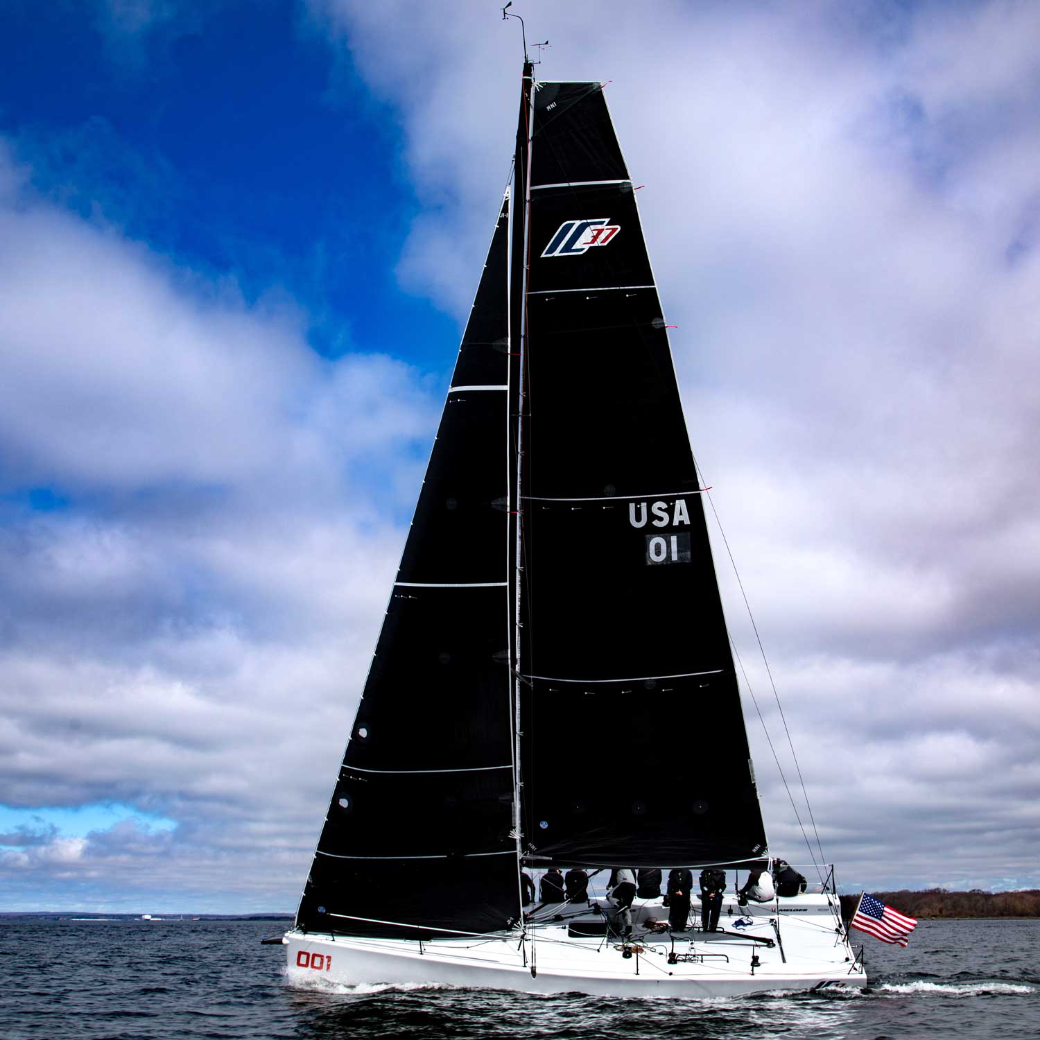 Melges IC37 seglar - BLUR
